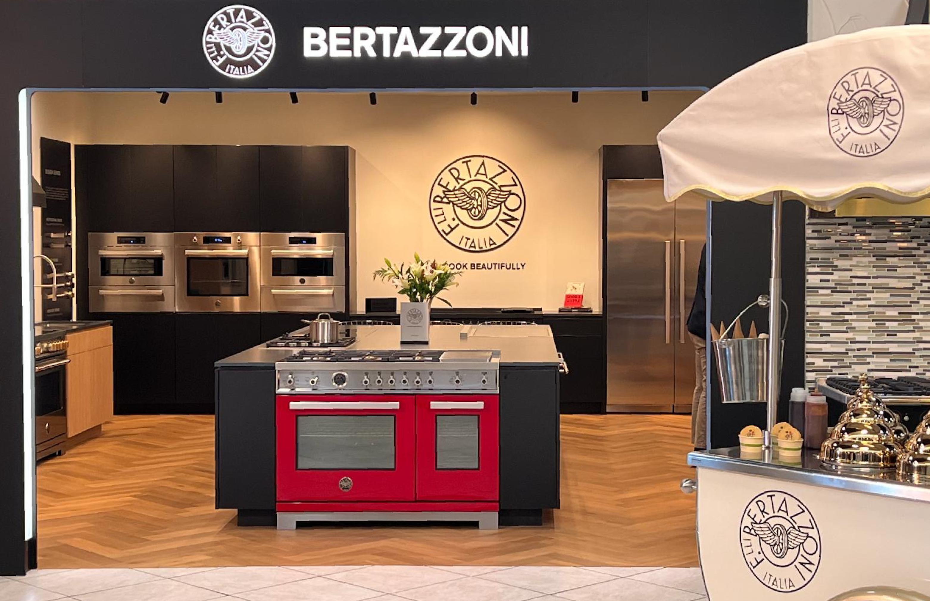 Bertazzoni Opens New Display Space at Friedmans Appliance Store - 中国